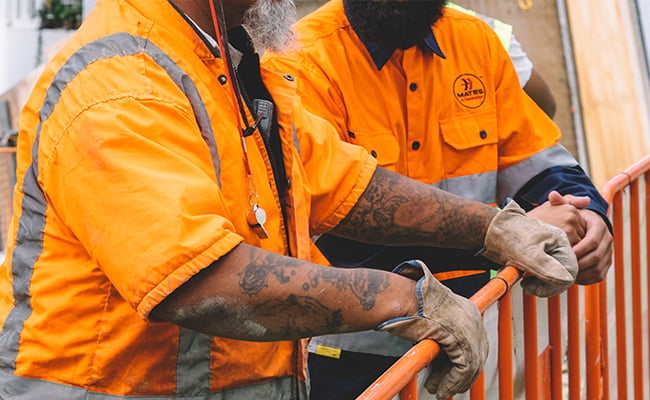 MATES in Construction | Mitre 10™